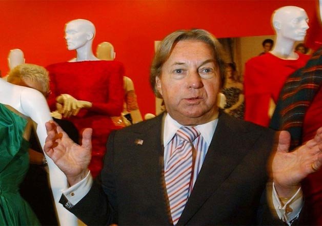 Fashion designer Arnold Scaasi dies at 85 | Hollywood News – India TV