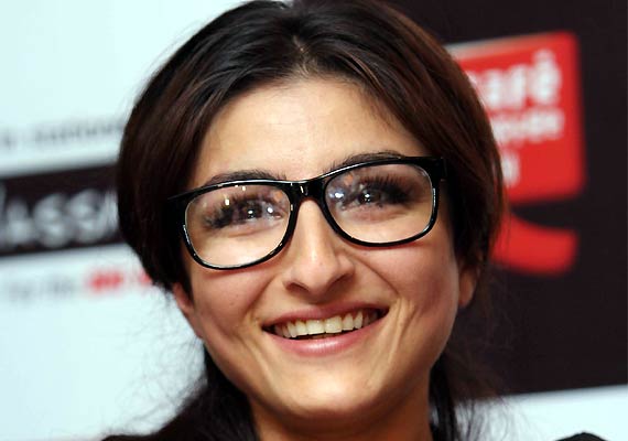 WIFW AW 2014: Soha felicitates young designer Gourav Goel | Lifestyle ...