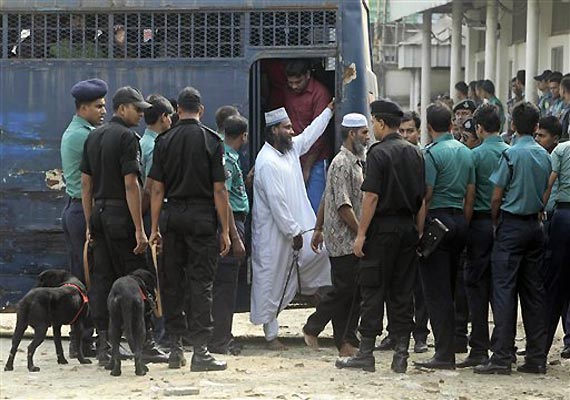 Bangladesh court sentences 152 BDR men to death for 2009 mutiny | World ...
