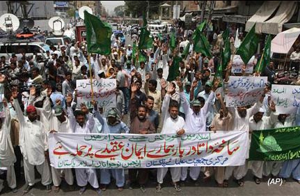 Thousands Protest Lahore Shrine Blasts In Pakistan | World News – India TV