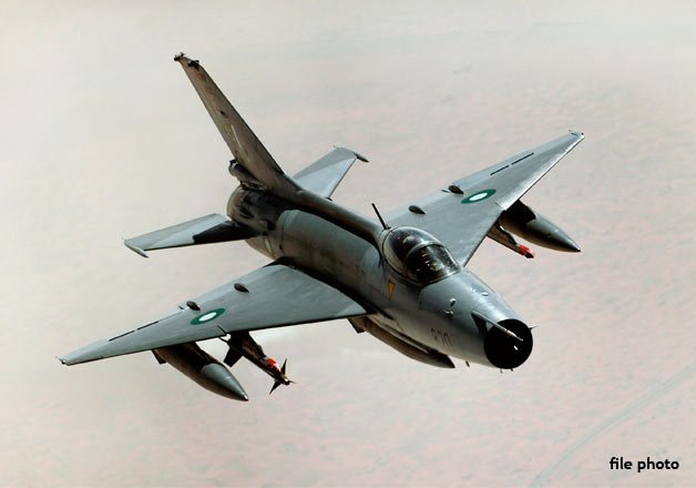 US arms Pakistan with 14 combat aircrafts, 59 trainer jets, 374 ...