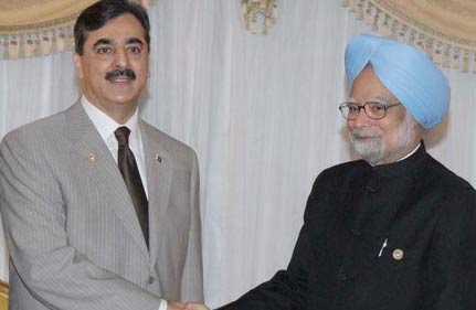 Gilani Thanks PM For Flood Aid With Mangoes | World News – India TV