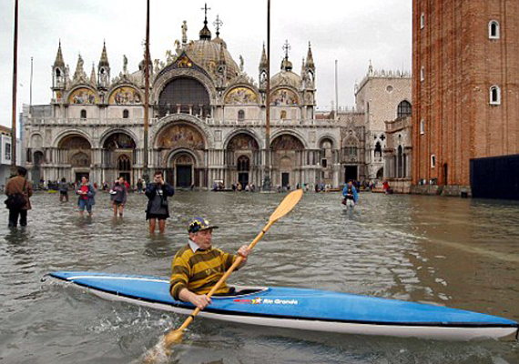 Venice Is Sinking | World News – India TV