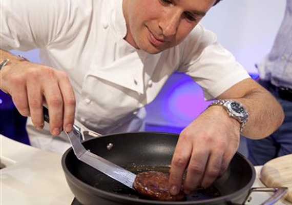 World's first test tube burger cooked and eaten in demonstration of ...