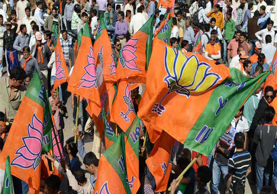 Chhatisgarh: BJP wins 2 seats, leads in 7, Congress ahead in 2 seats ...