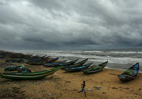 Deep depression turns into cyclone Phailin | India News – India TV