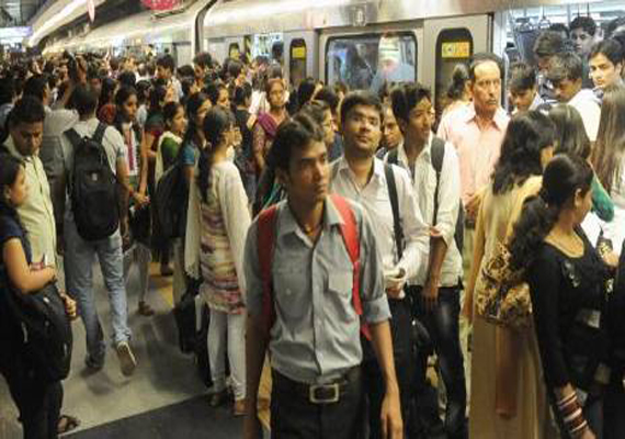 Delhi Metro daily ridership crosses 23 lakh | India News – India TV
