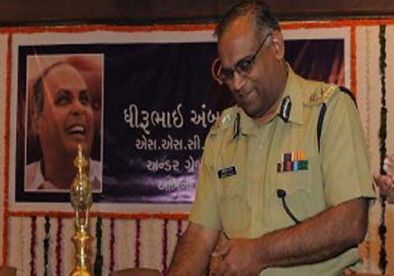 Gujarat DGP Amitabh Pathak cremated | India News – India TV