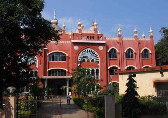 HC declines to quash FIR against Salem varsity | India News – India TV HC declines to quash FIR against Salem varsity | India News – India TV