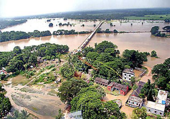 Hundreds evacuated after flooding in Odisha | India News – India TV