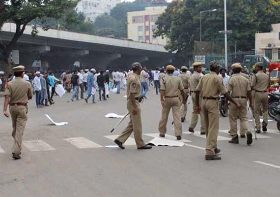 1 killed, another hurt in crude bomb explosion | India News – India TV