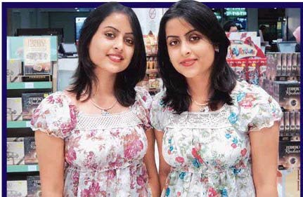 Twin Sisters Topped University Together | India News – India TV