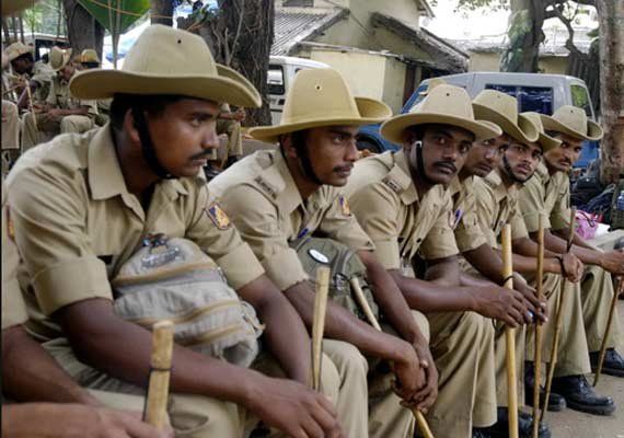 Don't call Police Helpline No. 100, even if In trouble | India News ...