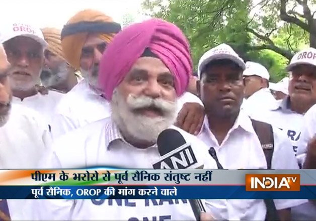After PM Modi's OROP trip, ex-servicemen protest | India News – India TV