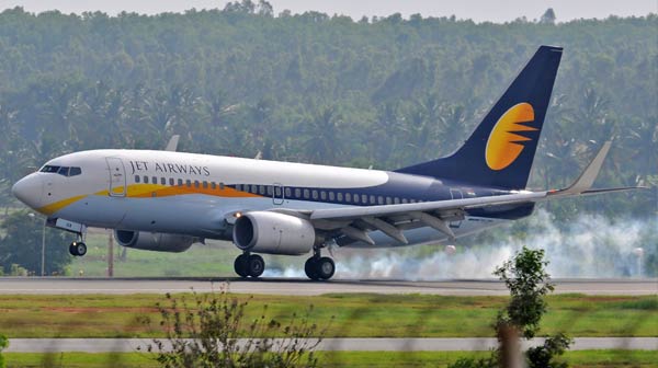 Jetlite Flight Makes Emergency Landing, Passengers Safe | India News ...