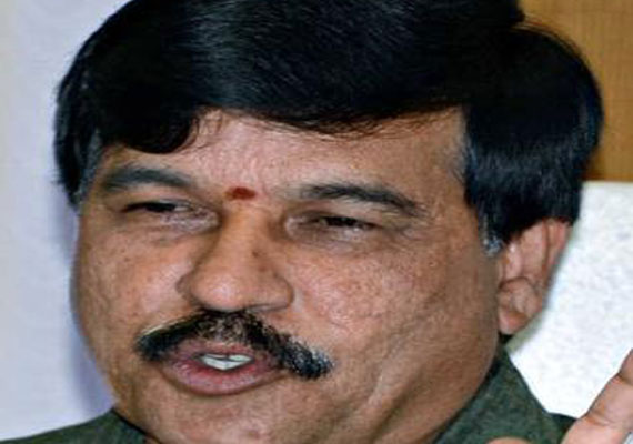 Karnataka ex-minister recovering after suicide bid | India News – India TV