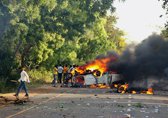 PMK seeks CBI probe into violence | India News – India TV
