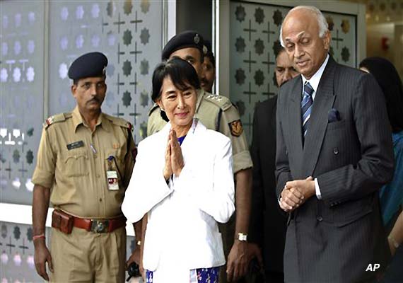 Suu Kyi arrives in India on nostalgic visit | India News – India TV