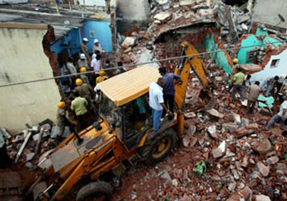 Two Killed In Bangalore Building Collapse | India News – India TV