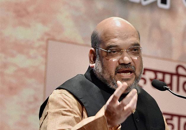 LK Advani missing from event on Emergency but Amit Shah was in ...