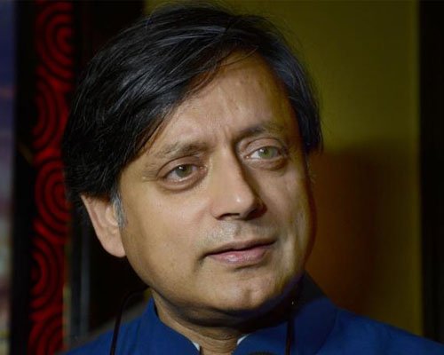 Shashi Tharoor reaffirms loyalty to the Gandhi family | National News – India TV