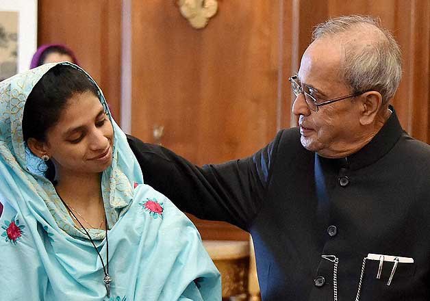 Geeta symbol of India-Pakistan unity Pranab Mukherjee | National News ...