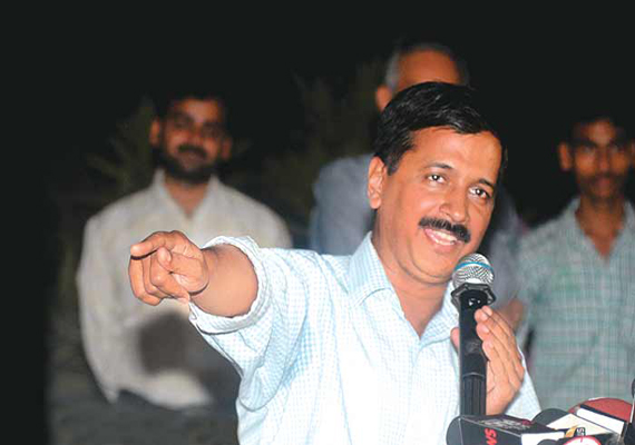 Kejriwal launches political outfit, unveils vision document for 'aam ...