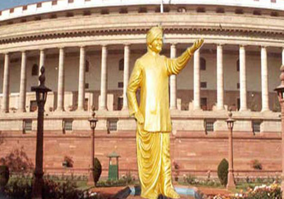 NTR's family comes together for statue unveiling | National News – India TV