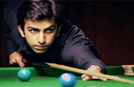 Advani Opens Gold Account, Alok Creates History | Other News – India TV