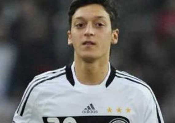 Arsenal record-signing Mesut Ozil set for debut | Soccer News – India TV