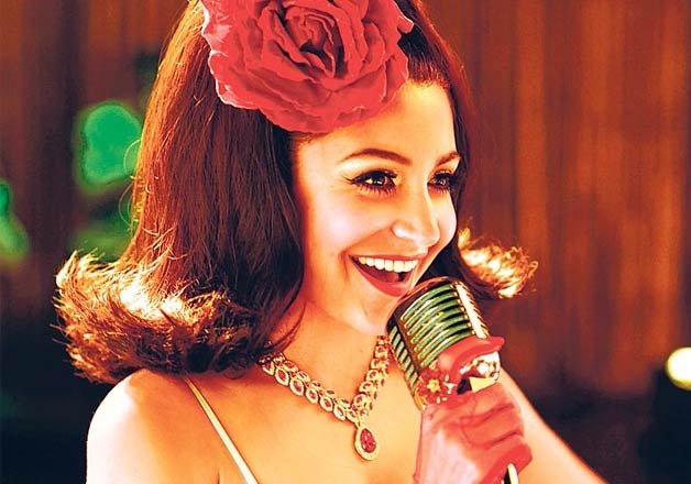 Watch Anushka Sharma singing the hit song of Adele | IndiaTV News ...