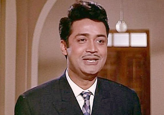 Bollywood celebs pay ode to late actor Deven Verma | Bollywood News ...