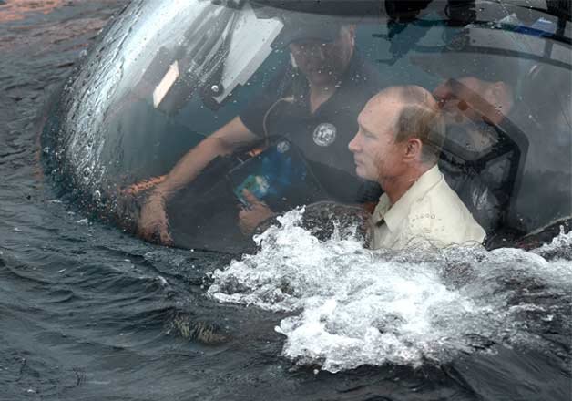 Russia's stunt-loving Putin rides to bottom of Black Sea | World News ...