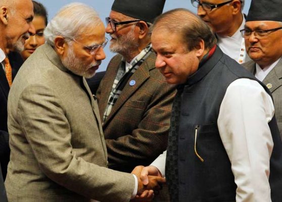 Modi-Sharif handshake gets prominent coverage in Pak media | World News ...