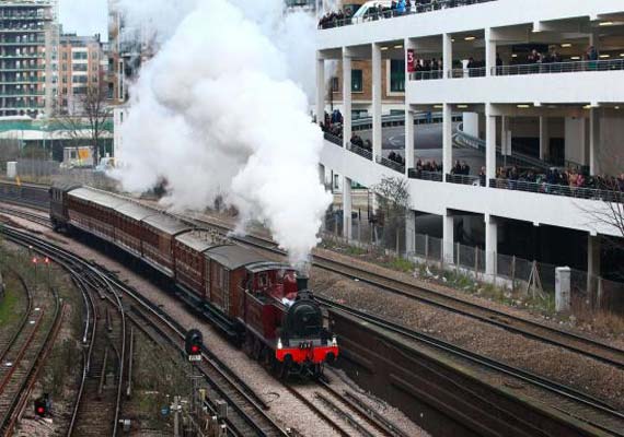 Steam train chugs through Tube to mark 150th anniversary | World News ...