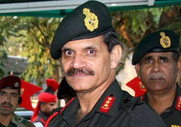 President's colours for two battalions of Madras Regiment | IndiaTV ...