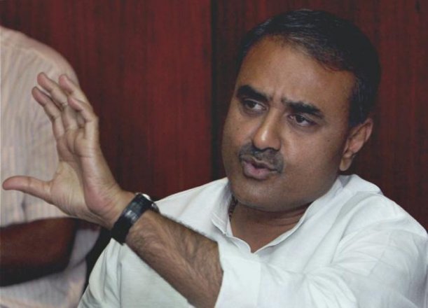 Praful Patel makes light of social media talk on BJP 'entry' | National ...