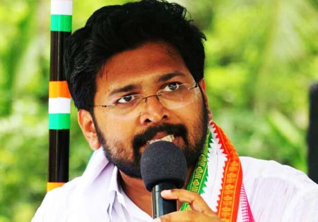 Sabarinathan sworn-in as Kerala legislator- India TV News | National ...