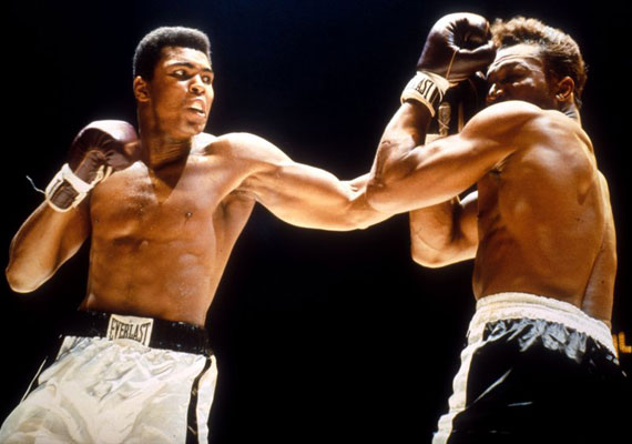 Muhammad Ali honors humanitarian award winners | Other News – India TV