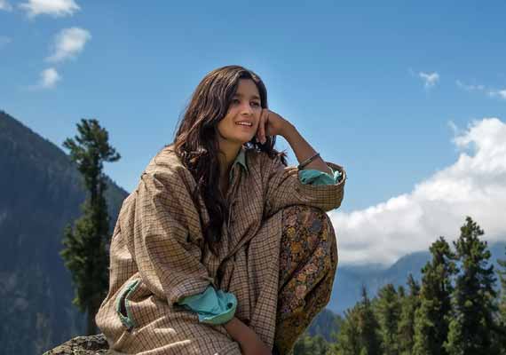 Highway box office collection: Starts at a disappointing note, Gunday to enter 100 cr club ...