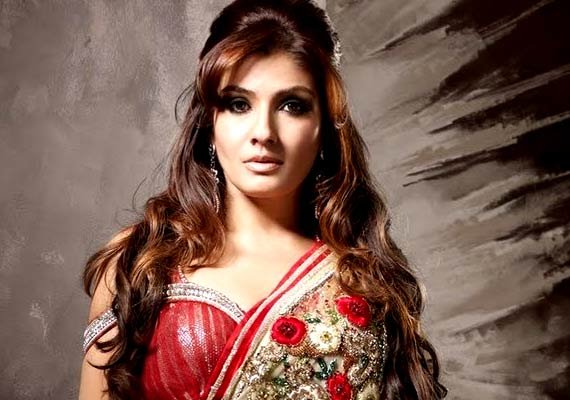Raveena turns 40, looks forward to 'many things' | Bollywood News ...
