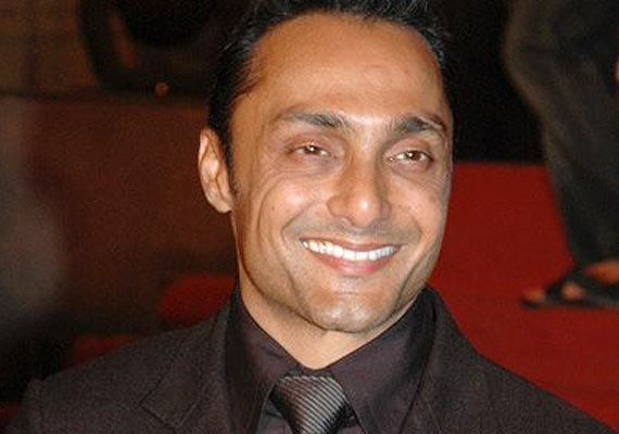 Rahul Bose rehearses dance first time for his film, takes it to Twitter ...