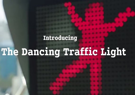This 'Dancing Red Light' would teach you road safety! | Lifestyle News ...