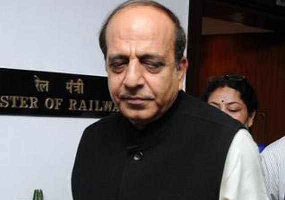 Mamata Flies To Delhi | Bollywood News – India TV