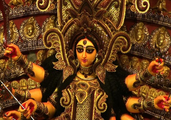 Durga Puja industry to touch Rs 40,000 cr by 2015: Assocham | India ...