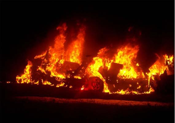 Ten persons burnt alive, 12 injured | India News – India TV