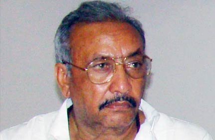Former BJP MP Amar Pal Shot Dead In Meerut | Bollywood News – India TV