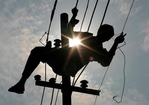 Three workers of a private company electrocuted | India News – India TV