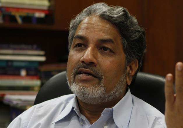 IIT-Delhi Director Shevgaonkar joins duty, meets some senior faculty ...