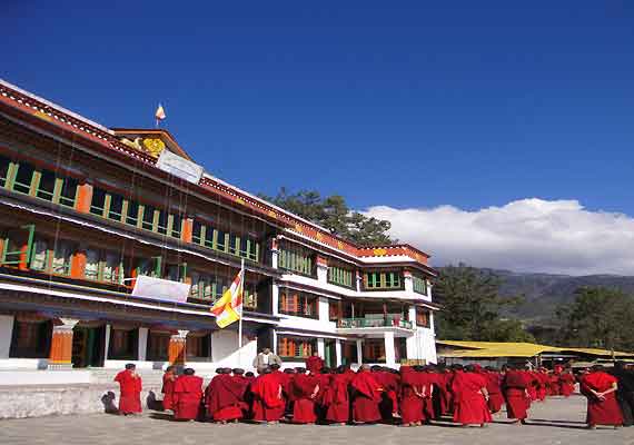 Thousands throng Tawang monastery to view Buddha relics | India News ...
